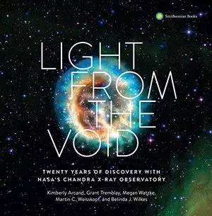 Преглед на сликичка за „Светлина од празнината: Дваесет години откритие со опсерваторијата за рендгенски зраци Чандра на НАСА