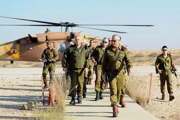 Die IDF se Flickr-bladsy is vol beelde van hul generaals en tenks.