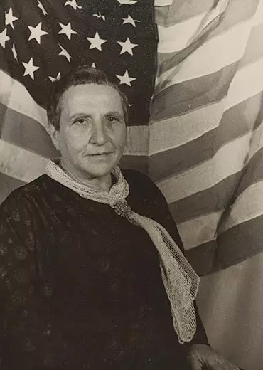 Kiam Gertrude Stein Turneis Amerikon 10454_2