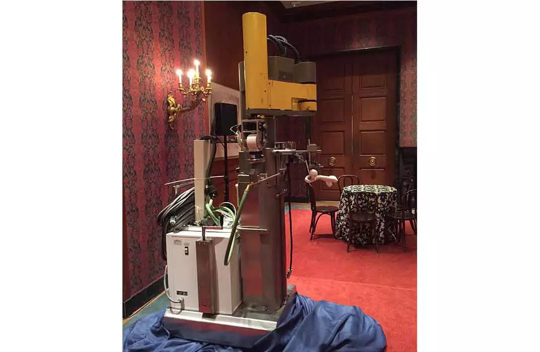 لماذا ينتمي هذا الجهاز الطبي الروبوتي إلى متحف