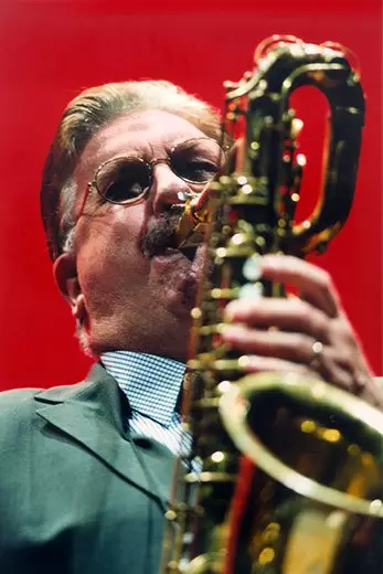 Joe Temperleys zeitloses Saxophon 10615_2