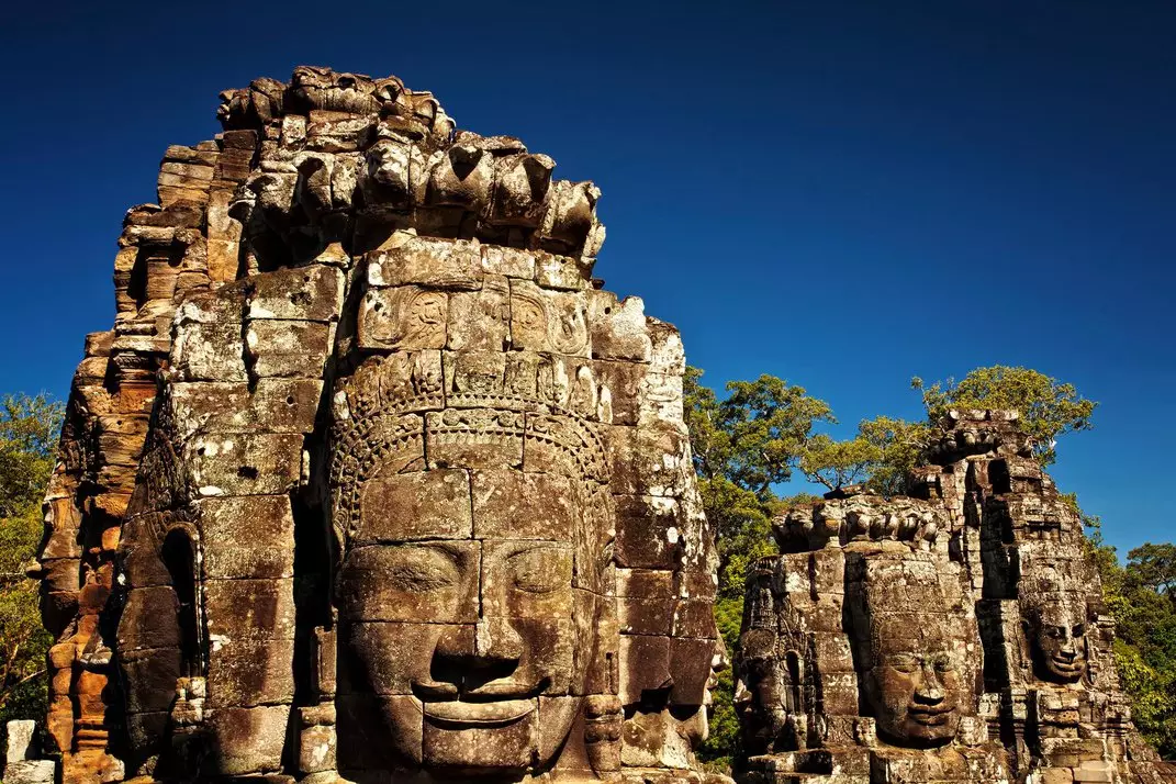 Cinc retrats colossals de pedra al voltant del món 10670_8