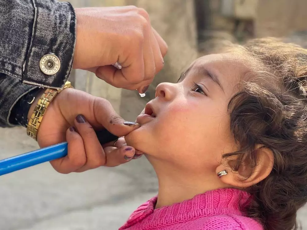Wéi Covid-19 Nei Polio Fäll an Afghanistan gefuer
