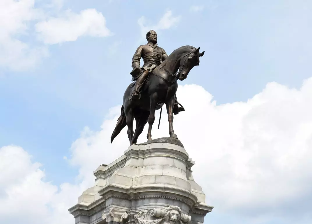 Richmondská socha Roberta E. Leeho