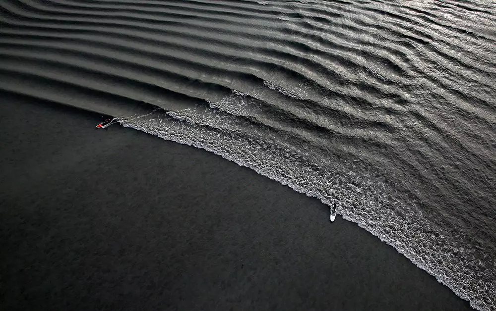 ວິທີການ Surf Alaska's Bore Tide