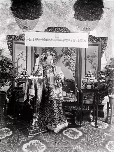Nagtatanghal ng Huling Empress Dowager ng China 11749_3
