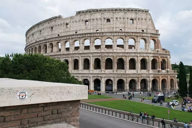Kolosej čaka na sredstva za kritična popravila v boju za sistem podzemne železnice v Rimu