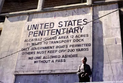 Invadindo Alcatraz 12691_3