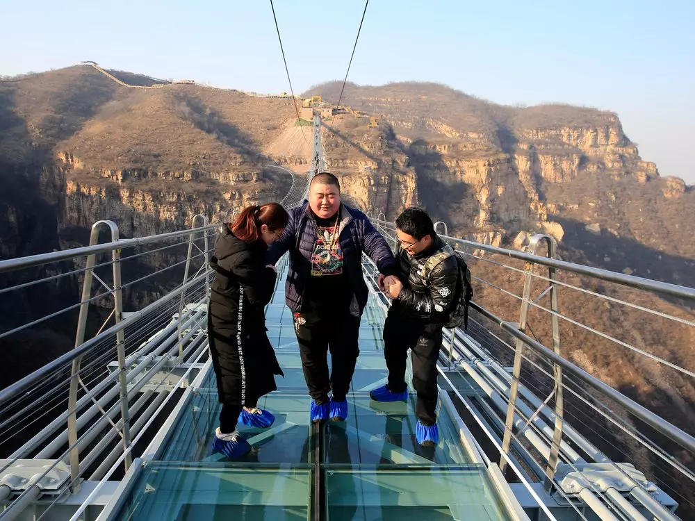 La província xinesa tanca tots els seus ponts de vidre per problemes de seguretat