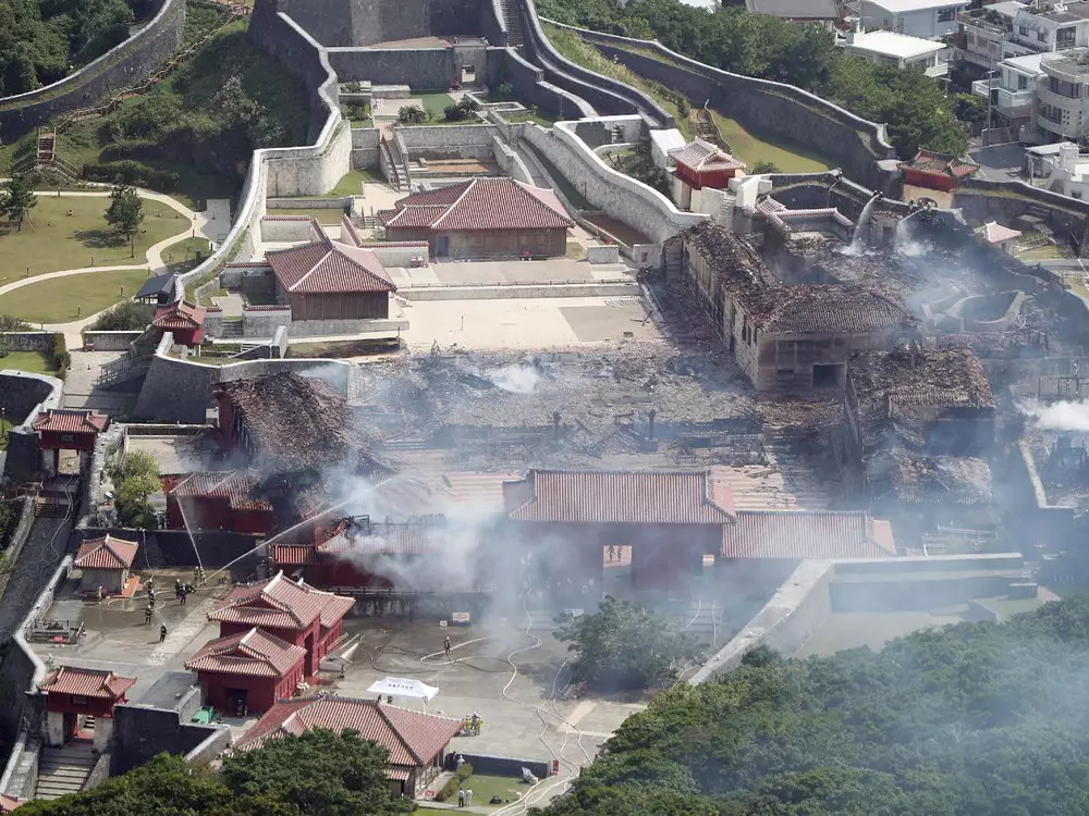 Feuer verwüstet japanisches Kulturerbe Burg Shuri