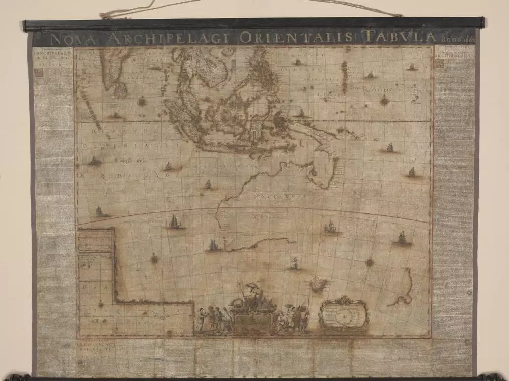 ऑस्ट्रेलियाच्या 350-वर्ष जुन्या नकाशाला संरक्षकांनी नवीन जीवन दिले