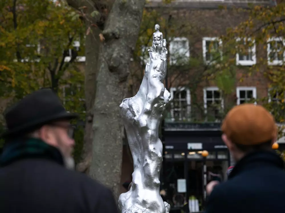 Statuja nudo që nderon 'nënën e feminizmit' Mary Wollstonecraft ndez polemika