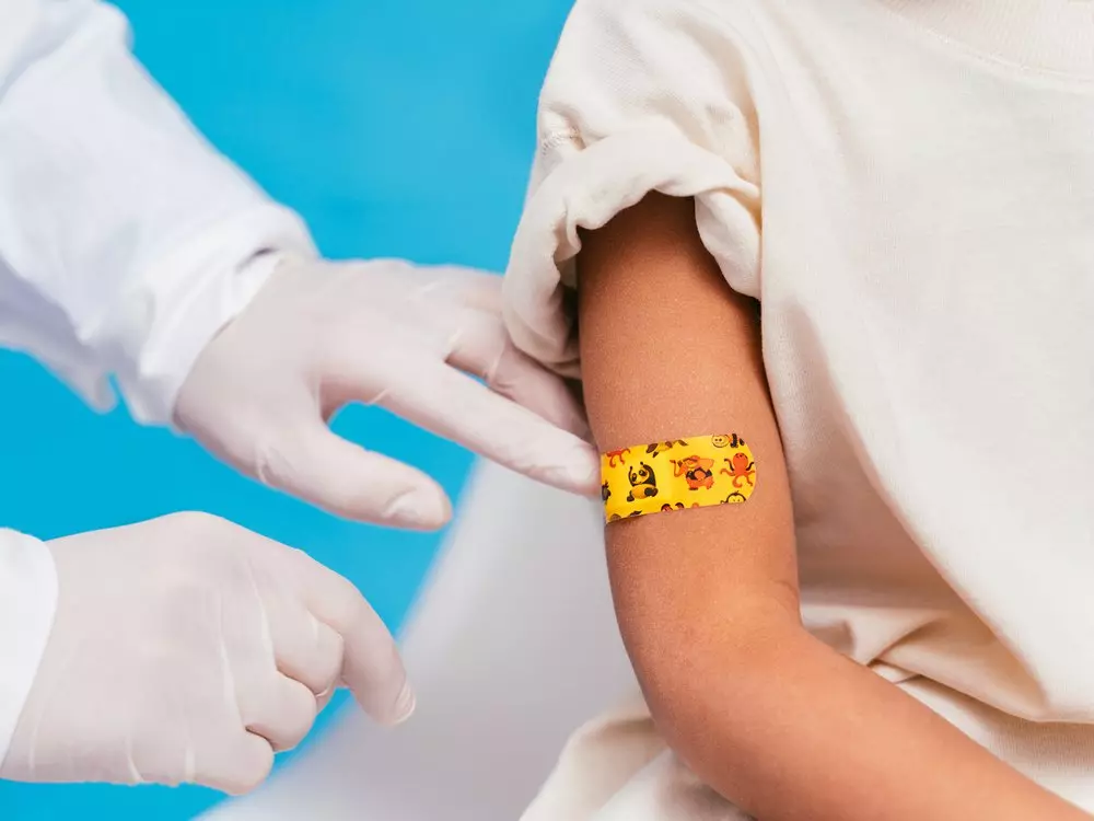 CDC Nyarankeun Vaksin Covid-19 Pfizer pikeun Barudak Umur 5 dugi ka 11