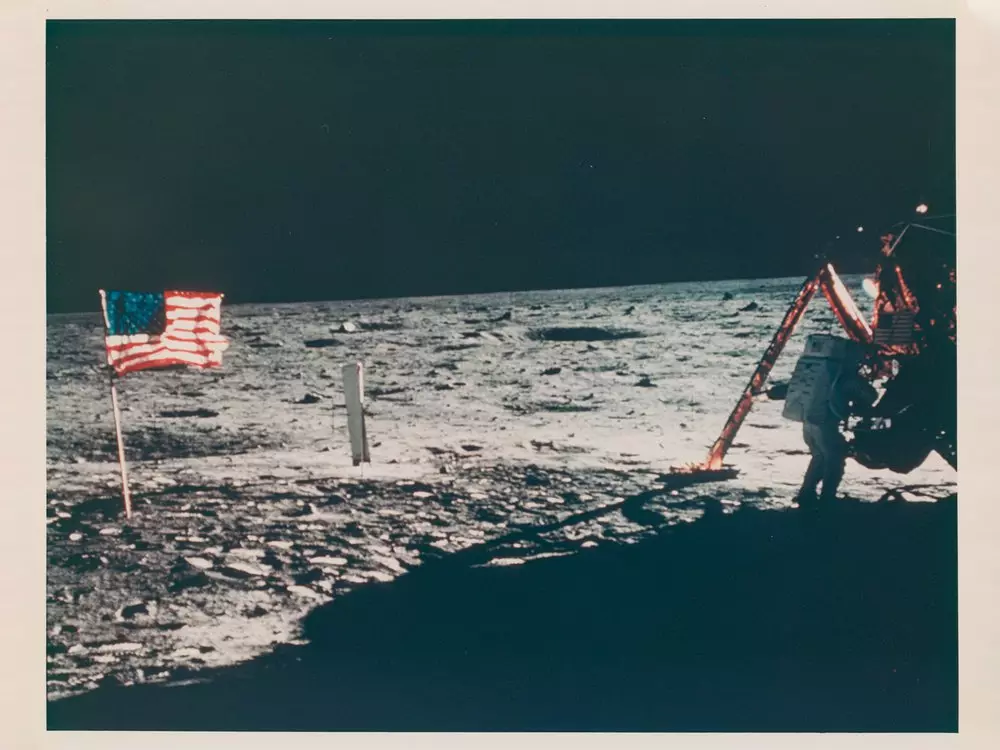 Armstrong sur Luno