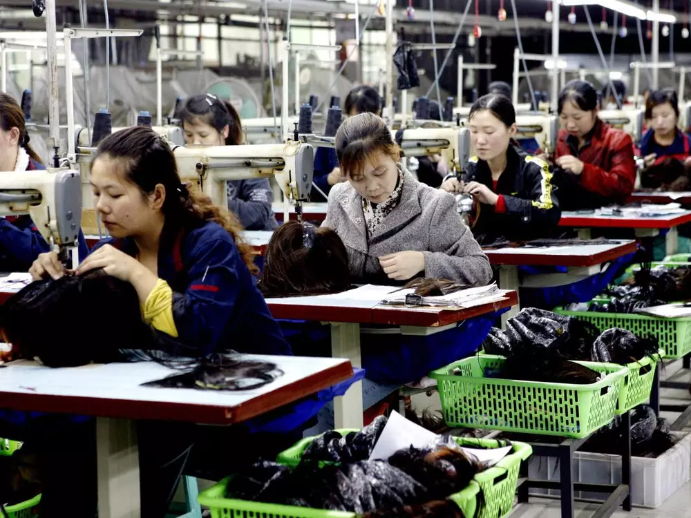 મહિલા ચીની કામદારો