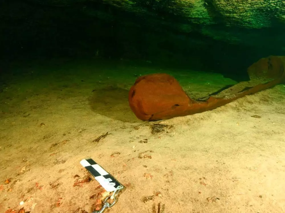 Godt bevart Maya-kano funnet i Mexico kan være 1000 år gammel