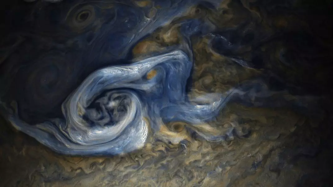 在这些令人难以置信的新图像中欣赏木星的超现实之美 13095_7