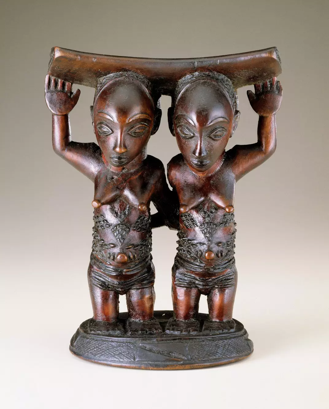 Dvije zagonetne nigerijske figure ponovno su se spojile nakon stoljeća razdvojenih 13408_5