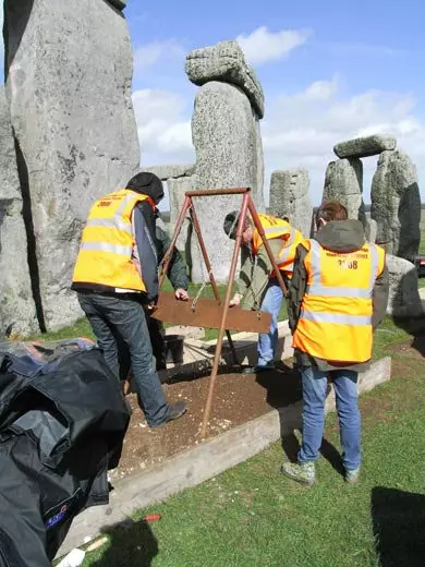 Ukuthunyelwa kusuka ku-Stonehenge, Usuku 2 13508_3