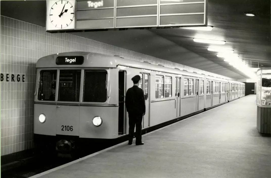 Veja os trens da era da Guerra Fria que Berlim está trazendo de volta ao serviço 13576_5