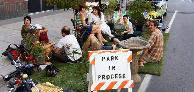 Park(ing) Day's Roadside Attraction