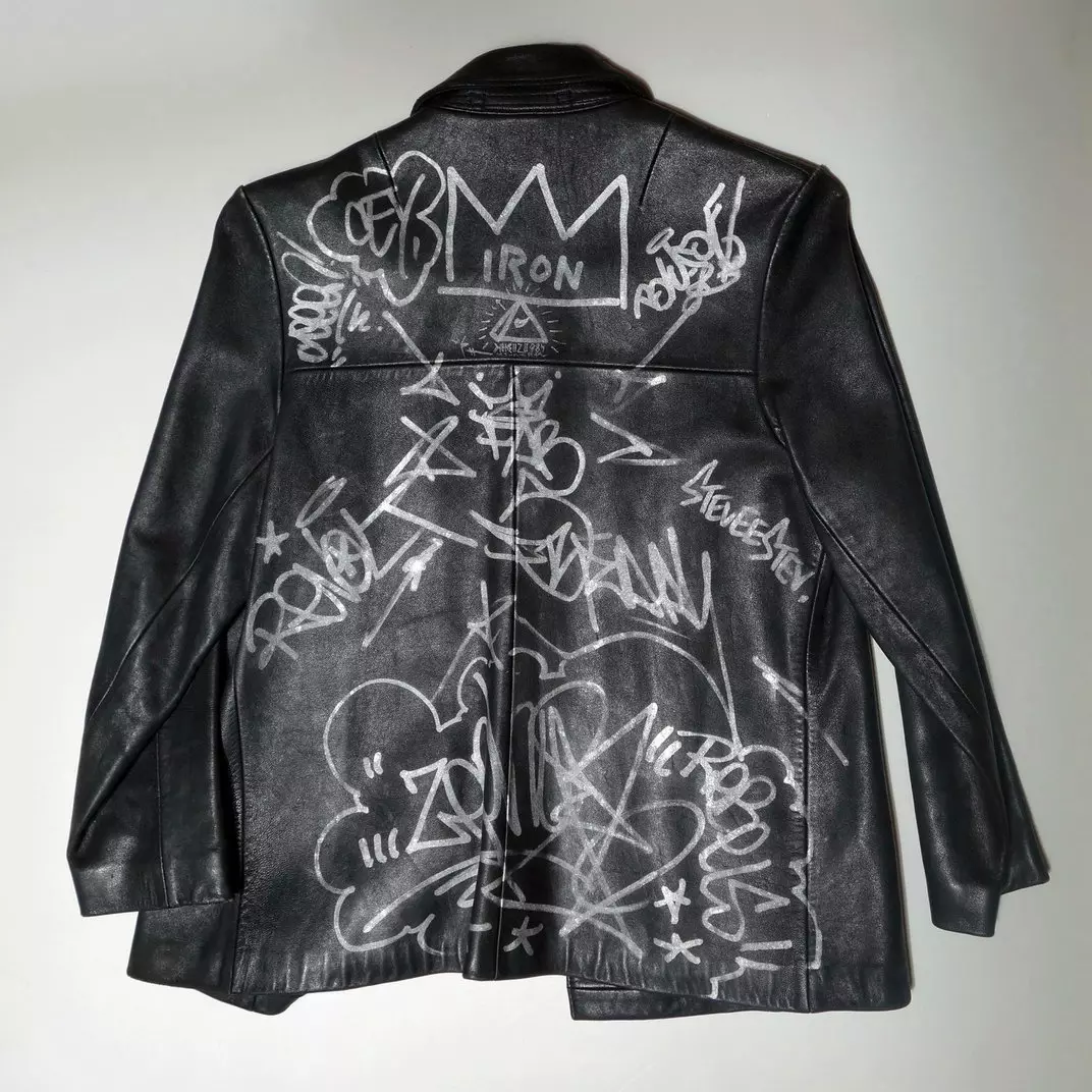 Jean-Michel Basquiat və onun həmyaşıdları qraffitini əsas istiqamətə necə çevirdilər 13813_6
