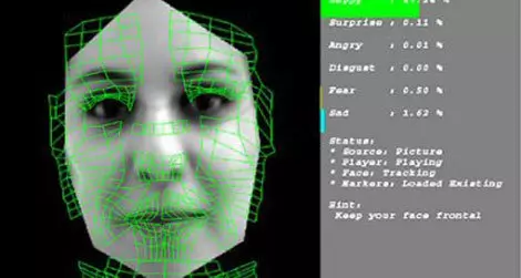Software-ul de recunoaștere a feței face un salt înainte de la scanarea 2-D la scanarea 3-D.