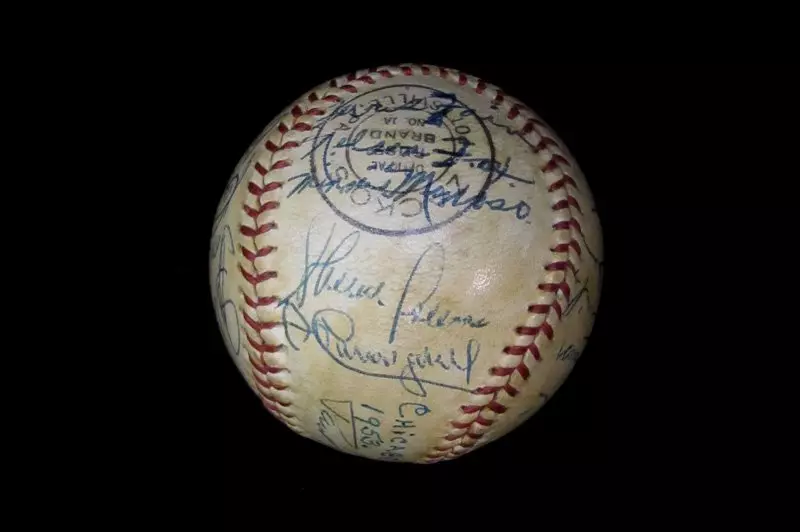 Beisbol autografoa