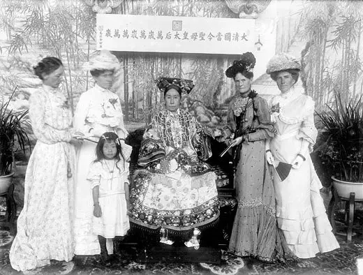 Cixi: ແມ່ຍິງທີ່ຢູ່ເບື້ອງຫຼັງບັນລັງ 15225_9