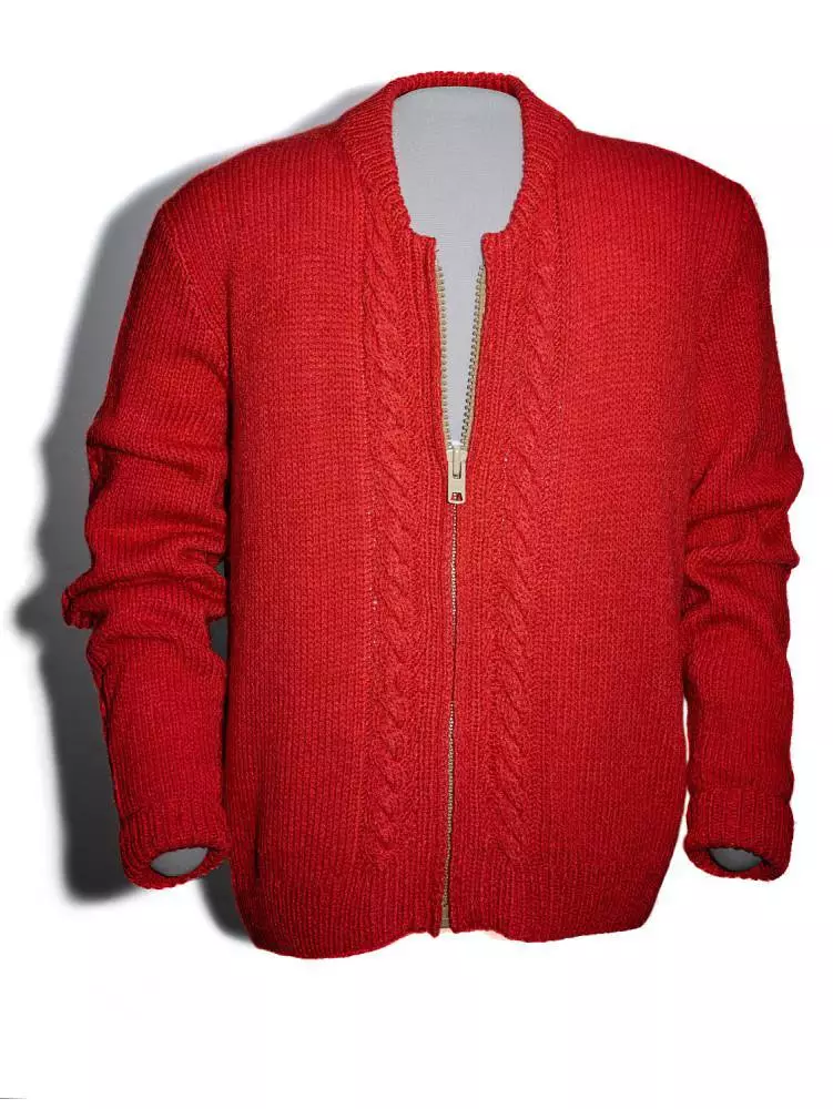 Смитсониандагы кызыл свитер