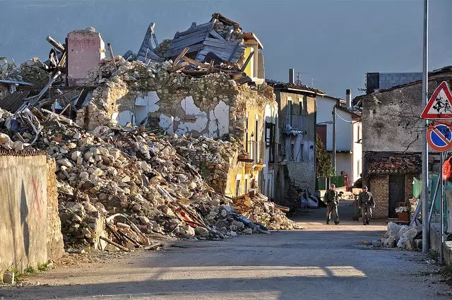 Italienske forskere sendt i fengsel fordi de bagatelliserte risikoen for et jordskjelv