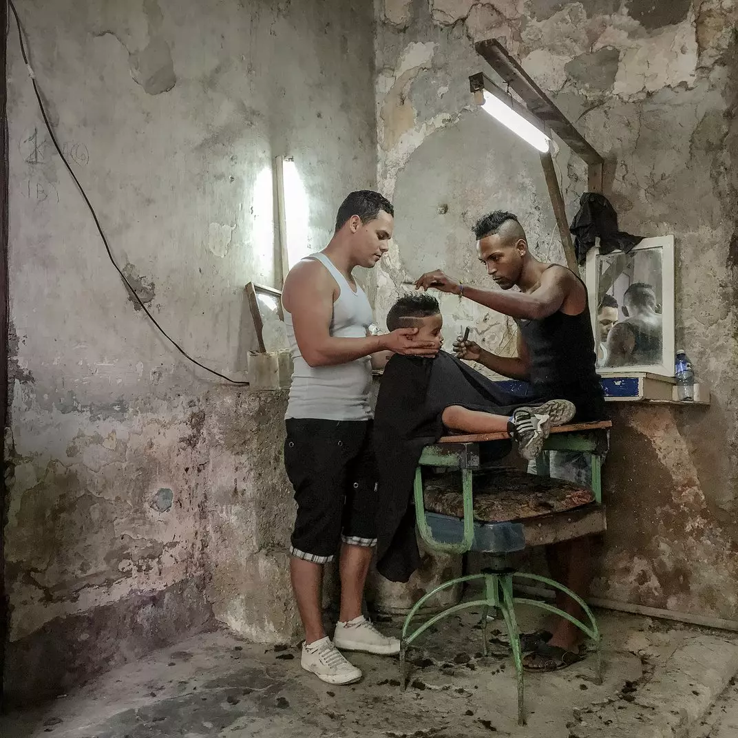 Kubada sigaret va eski avtomobillardan ko'ra ko'proq narsa bor 16019_8