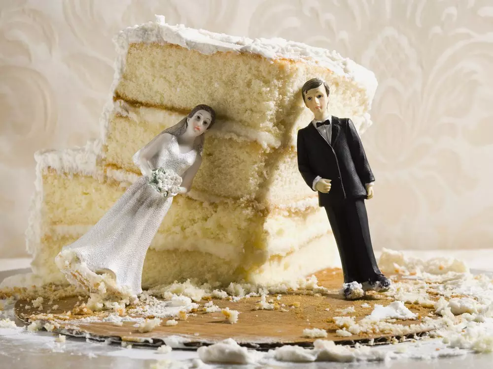 La extraña historia del pastel de bodas