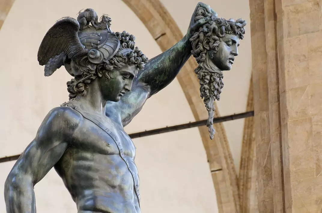 Perseus neNhloko yeMedusa