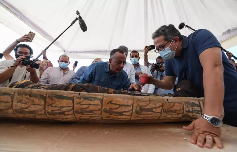 2600年來古埃及棺材首次打開 16495_2