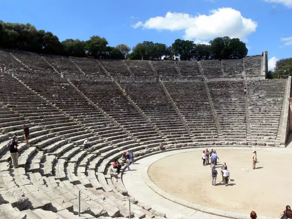 Senās Grieķijas teātru akustika nav tāda, kāda tā bija agrāk
