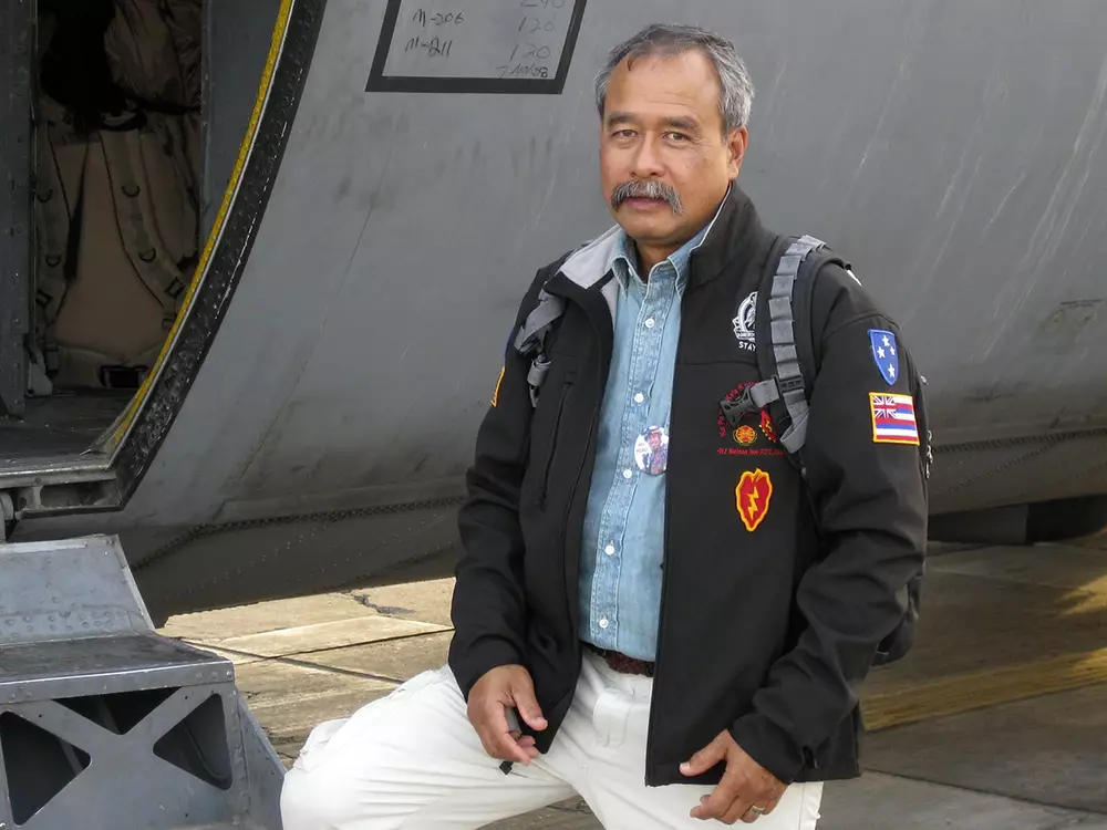 Der Spezialist Allen Kale‘iolani Hoe (U.S. Army im Ruhestand), Sohn und Enkel von Veteranen und Gold Star-Vater, ist Mitglied des Beratungsausschusses des National Native American Veterans Memorial. (Mit freundlicher Genehmigung von Allen Hoe)