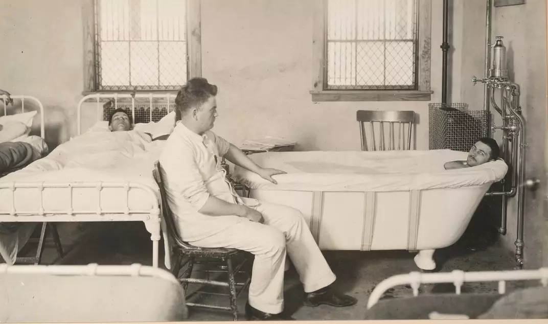 Pacjenci na oddziale psychiatrycznym w USA podczas I wojny światowej