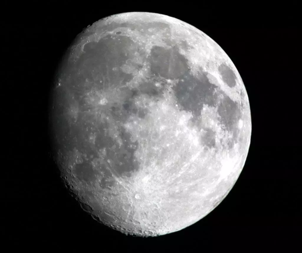 A NASA megtalálta a propánt, a Tupperware készítéséhez használt vegyszert a Szaturnusz egyik holdján