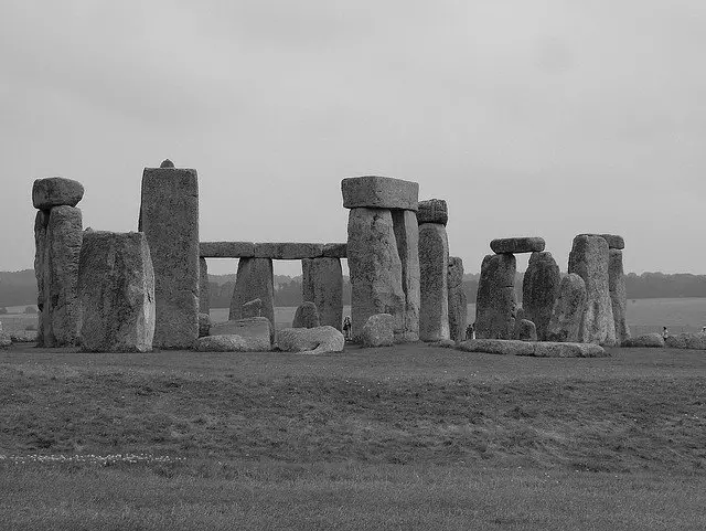 Digitální laserové skeny Stonehenge odhalují starověké graffiti