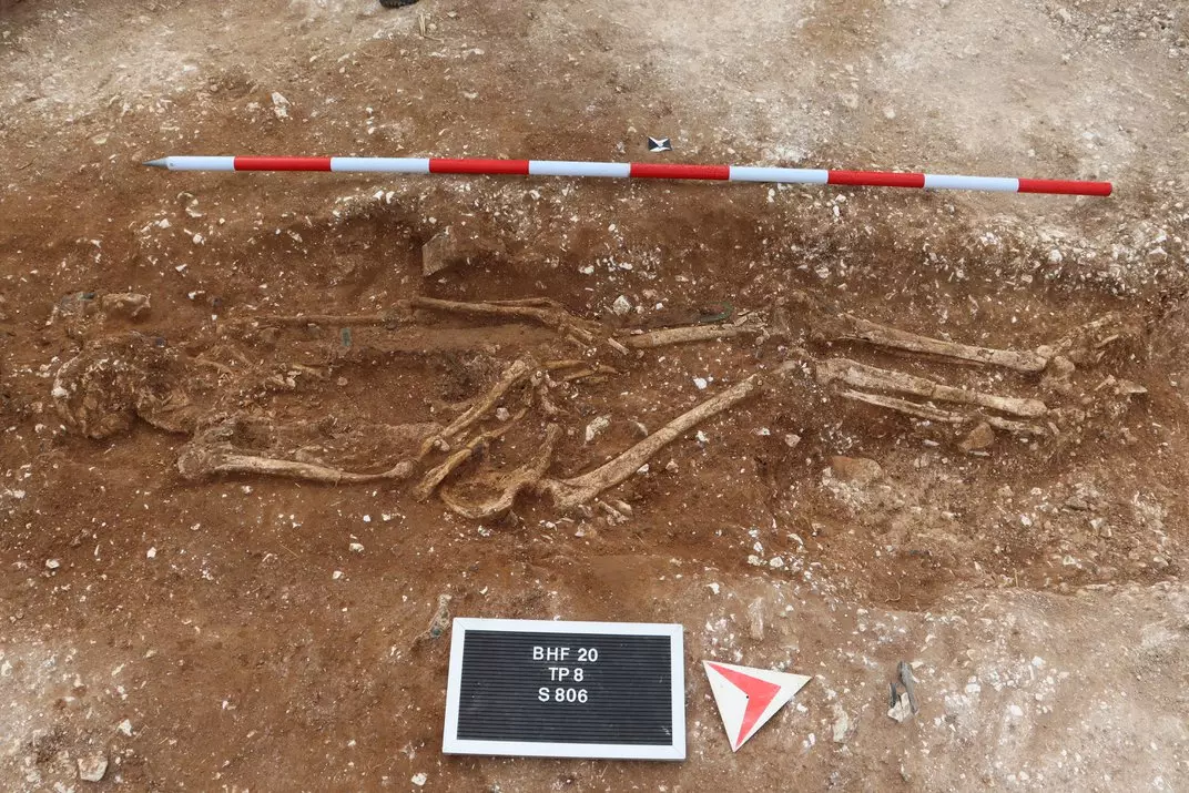 Newly Unearthed Warrior's Grave Poised to Redraw Map of Anglo-Saxon England 17446_8