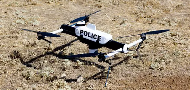 认识专为警察部门设计的 Qube 无人机。