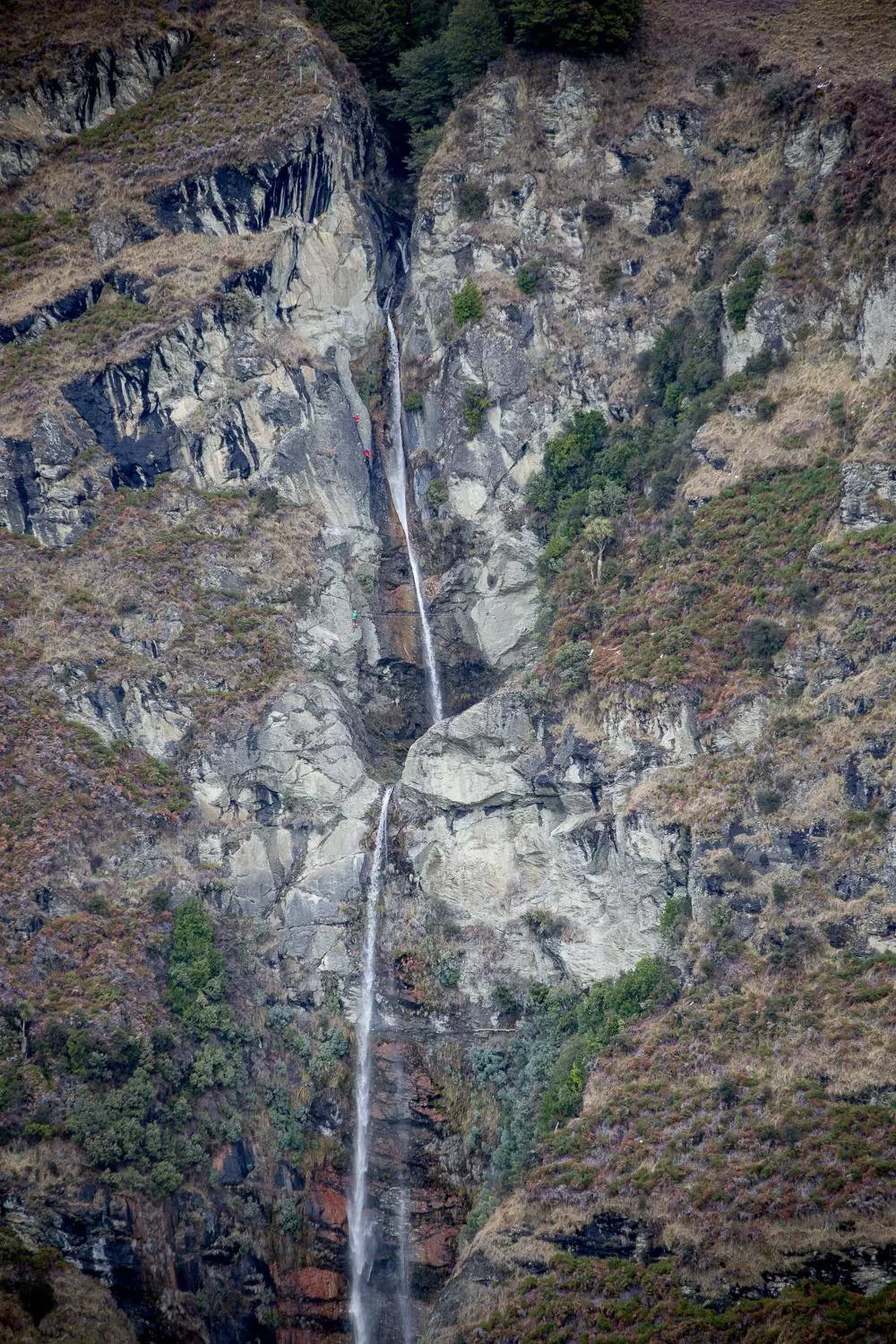 Pagsaka sa 2,500-Rung Ladder Pataas sa Nagtaas nga Twin Falls sa New Zealand 17676_5