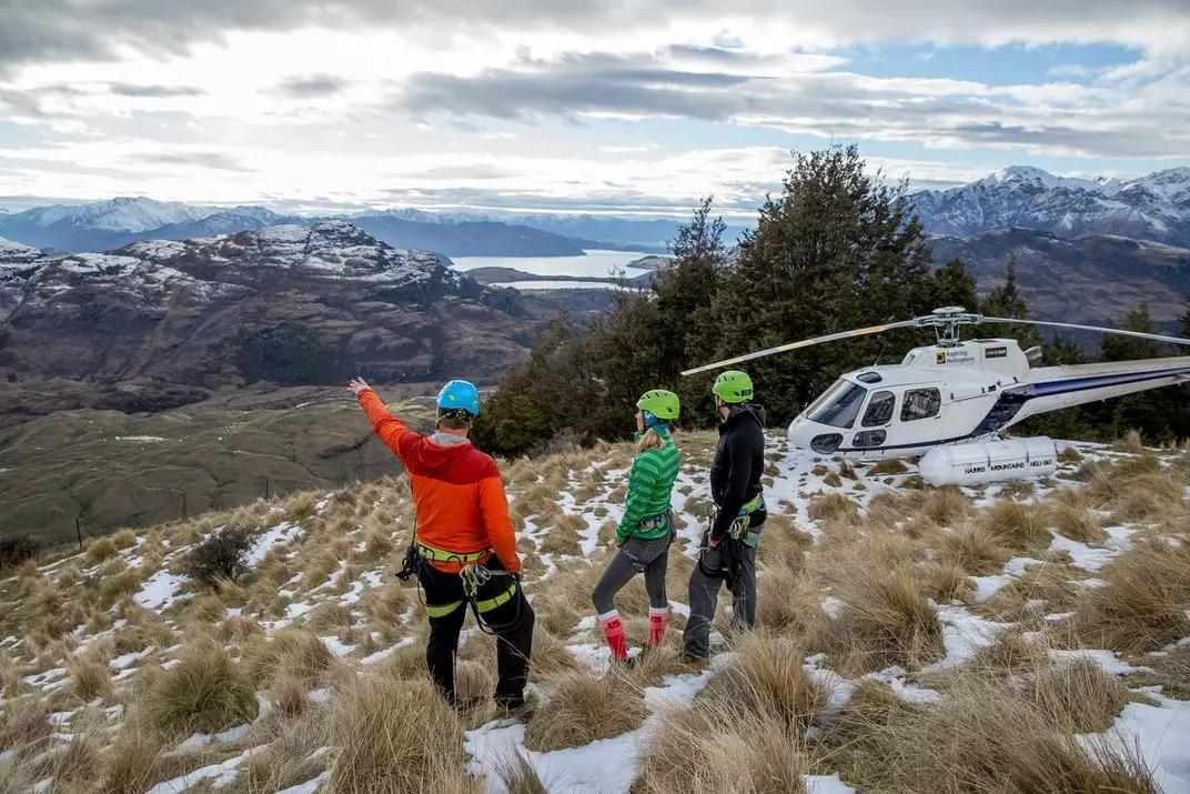 Klim 'n leer van 2 500 treë teen Nieu-Seeland se toringagtige Twin Falls