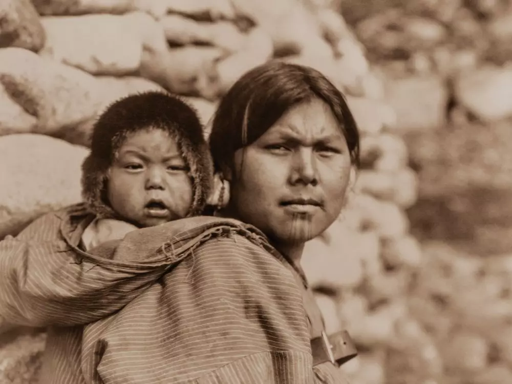Trove of Unseen Photos Dokumenterar ursprunglig kultur i 1920-talets Alaska