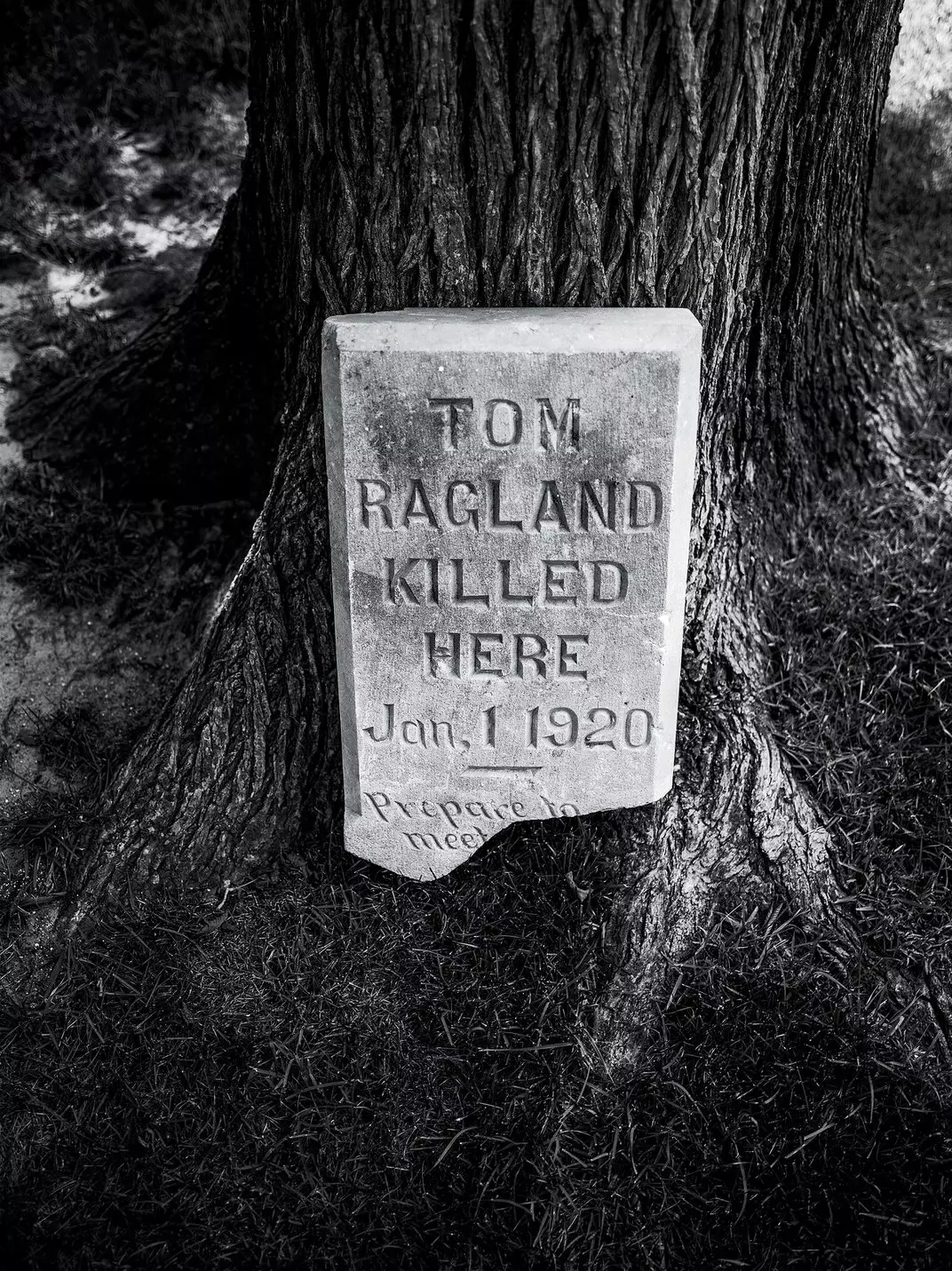 K_GraveMarker_BW