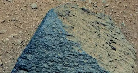 Curiosity upptäcker en ny typ av Mars-sten som troligen har bildats nära vatten
