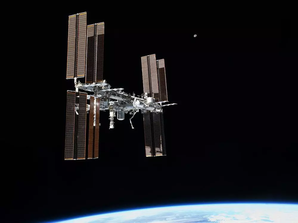 Módulos comerciais están chegando á Estación Espacial Internacional. Pero non podes visitar pronto