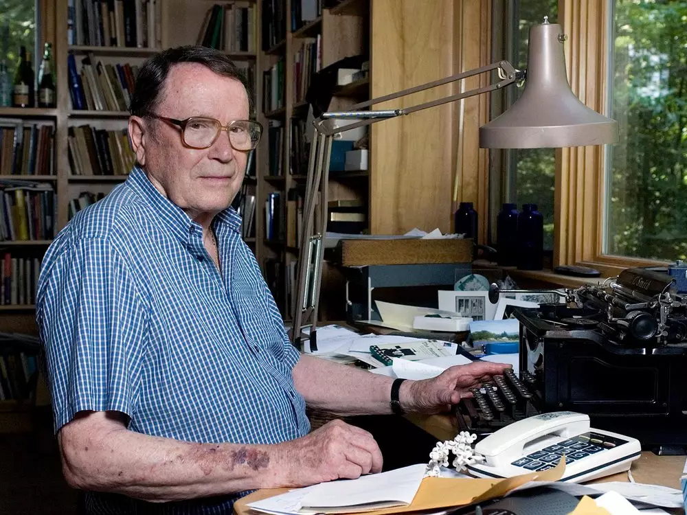 Richard Wilbur, gewaardeerde digter en tweemalige Pulitzer-wenner, sterf op 96
