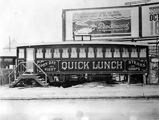 Bywyd Neilltuol i'r American Diner 18408_4